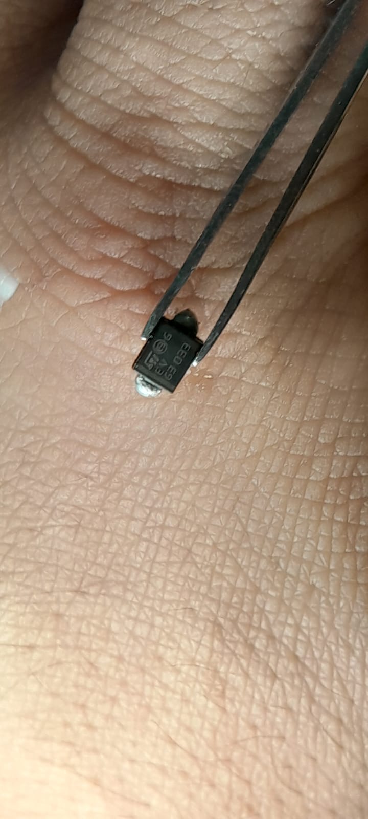 Solved: Component identification - STMicroelectronics Community