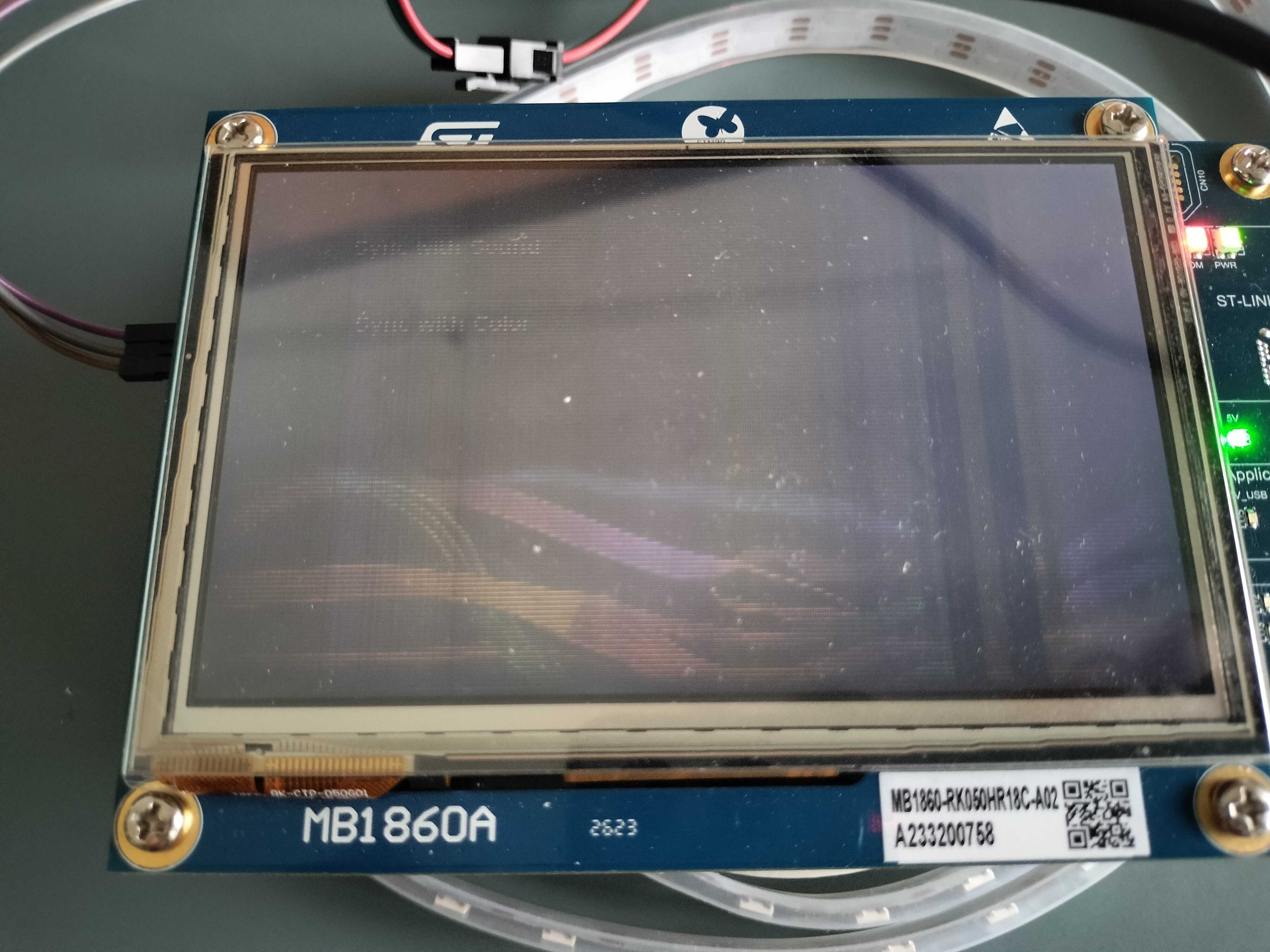 Blinking Lines On The Display Of Stm32u5g9j Dk2 Stmicroelectronics